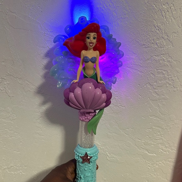 Disney | Toys | Ariel Little Mermaid Girls Lightup Bubbles Wand With ...